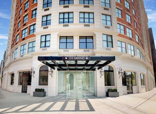333 Grand Street: Luxury Apartment Features & Pictures | Jersey City, NJ